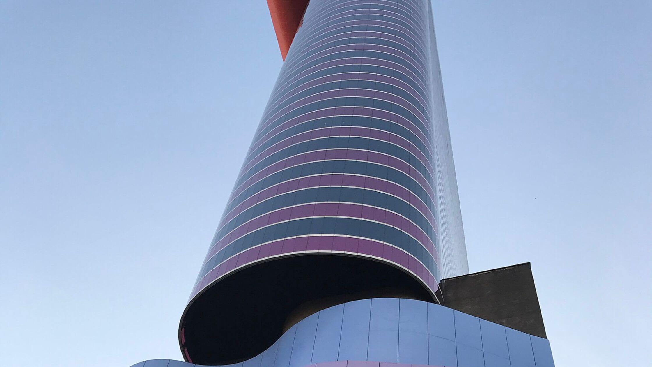 Instituto Tomie Ohtake, um marco na paisagem da Zona Oeste de São Paulo ...